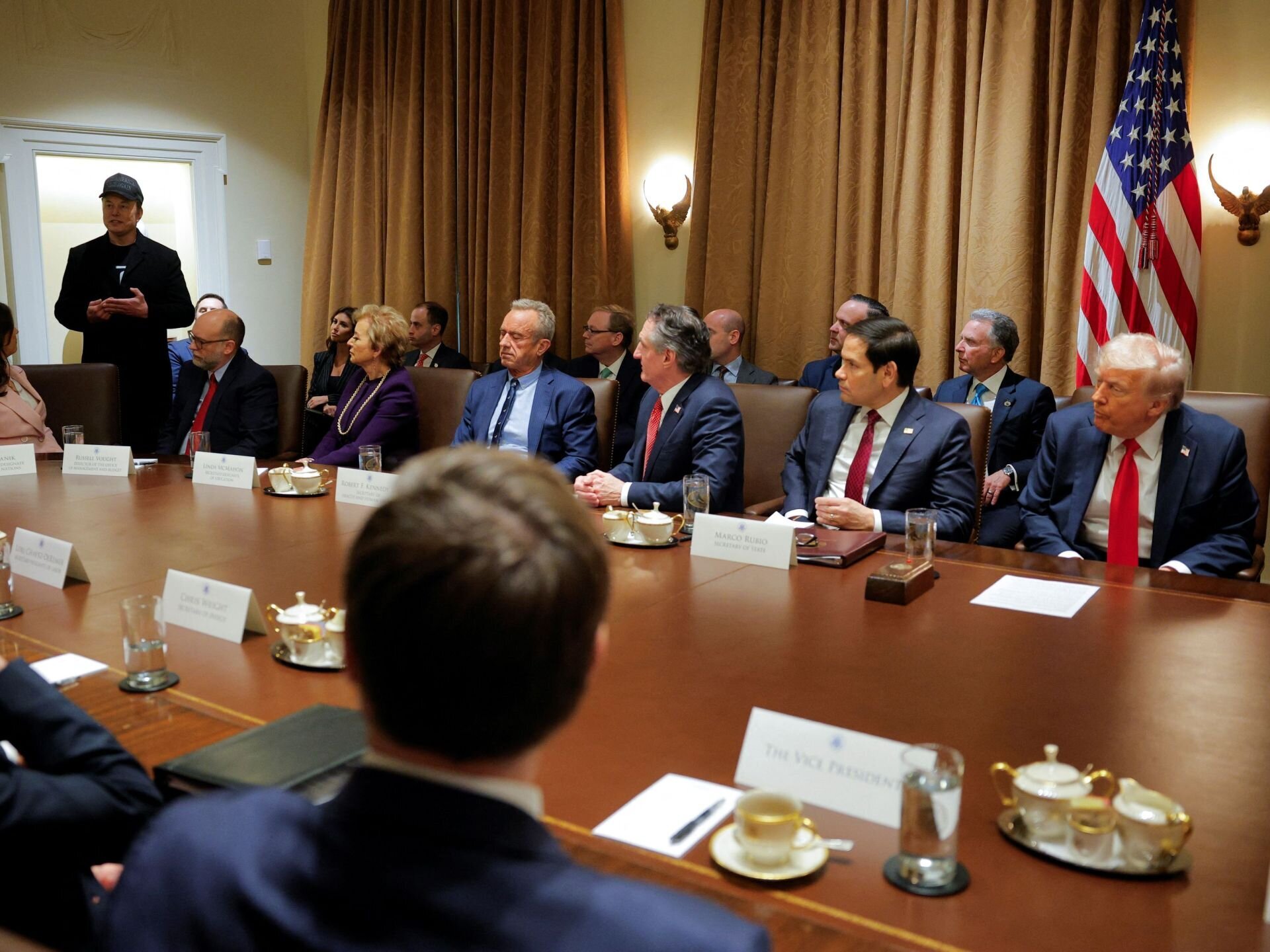 Elon Musk au cœur du premier meeting de Trump - One Media